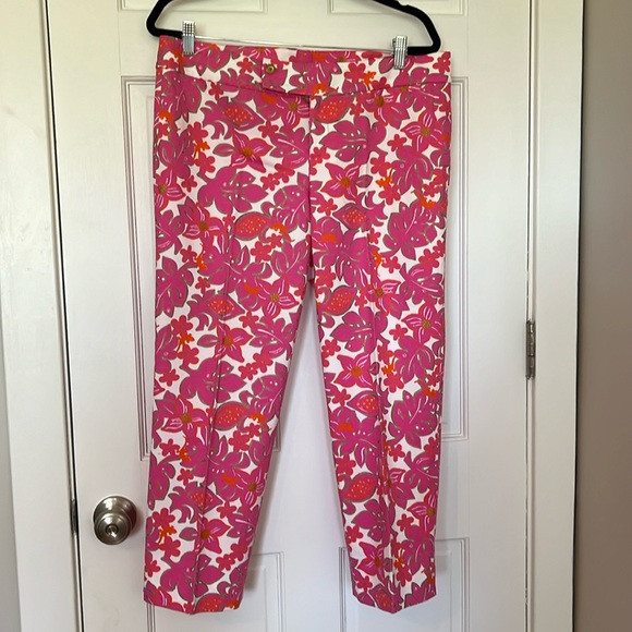 Lilly Pulitzer | Pants & Jumpsuits | Lilly Pulitzer Flowered Capri ...